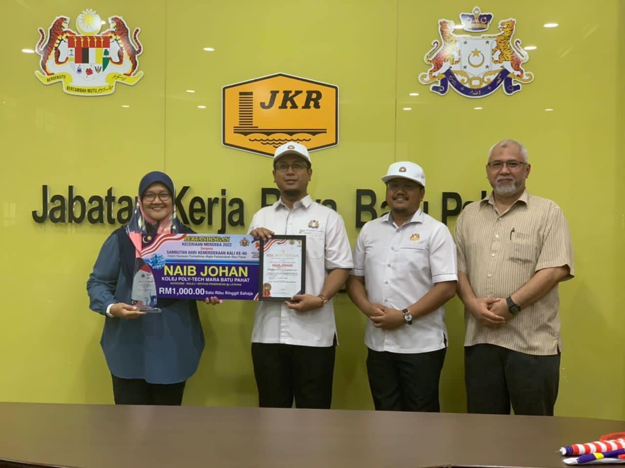 Kolej Poly-Tech MARA Batu Pahat berjaya merangkul Naib Johan dalam ...